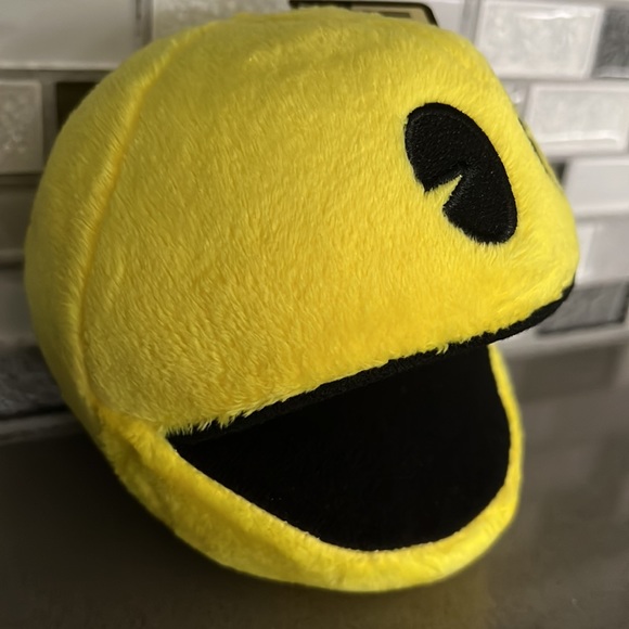 Pac-Man | Toys | Pacman Video Game Yellow Pacman Battle Royale Plush ...